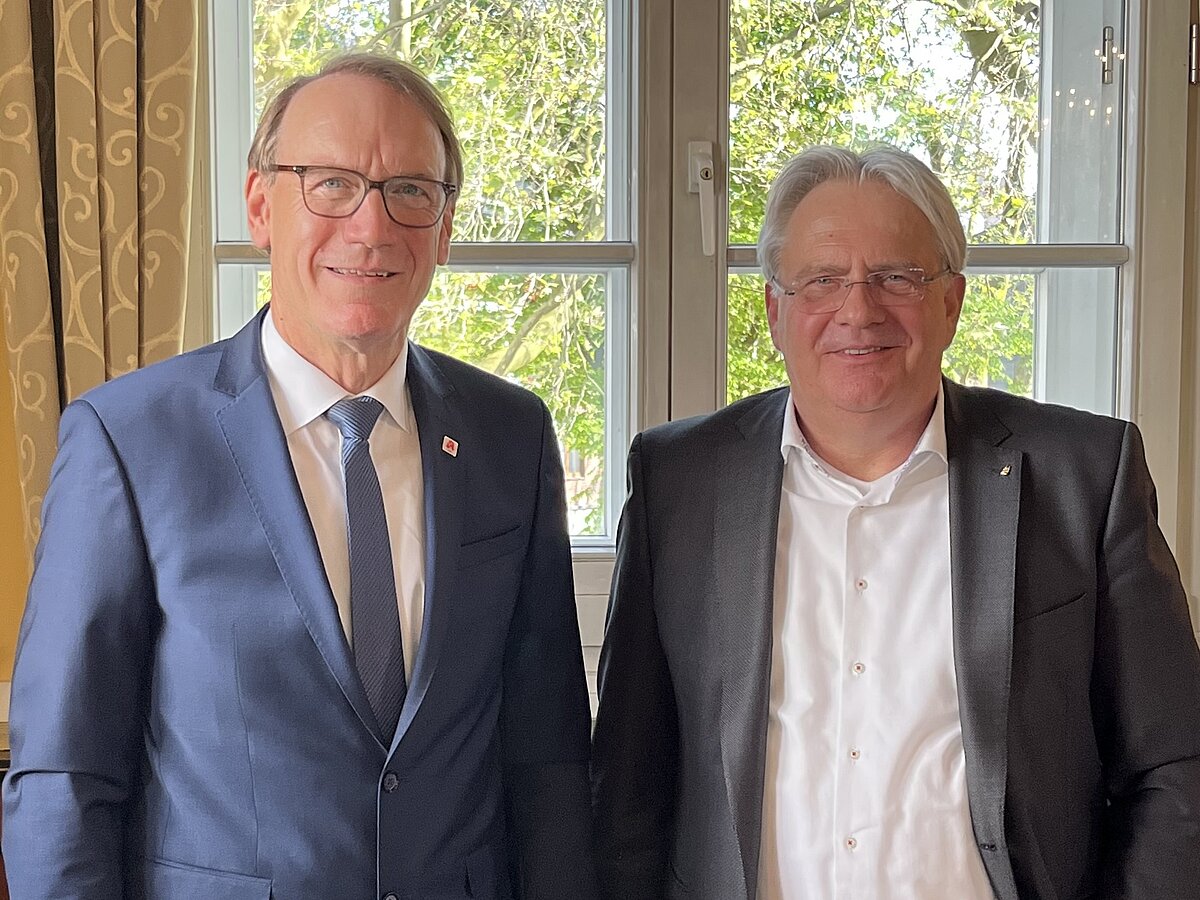 "Apotheken gehören in jedes Veedel" | ABDA